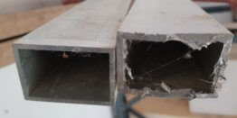 Metall entgraten: Vorgangsweise, Werkzeuge, Tipps & Tricks